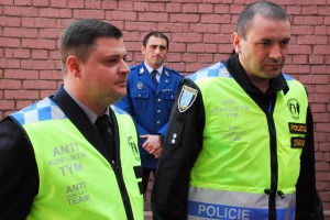 Dialogue to prevent violence – EUAM and Czech police deliver ‘dialogue ...