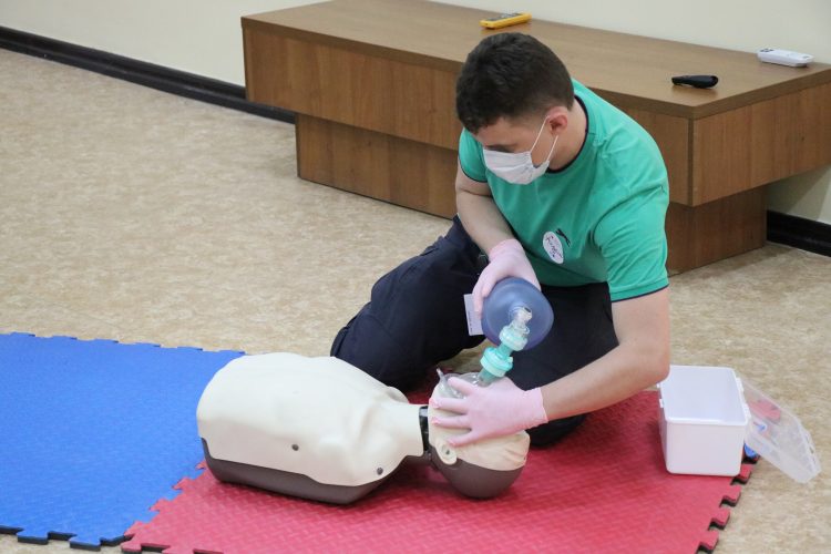 EUAM trains police instructors in Kharkiv on first aid — EUAM Ukraine