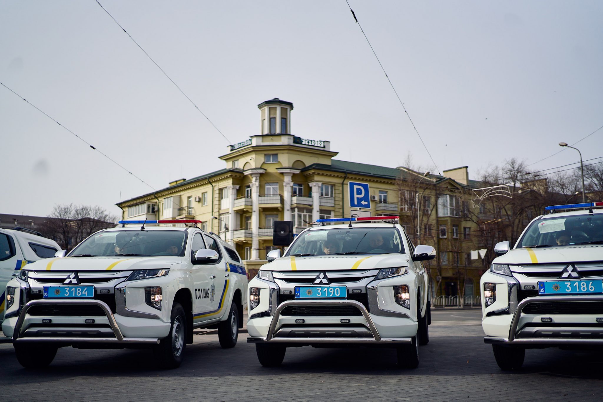 Delivery of checkpoint modules, vehicles, scanners and other equipment ...