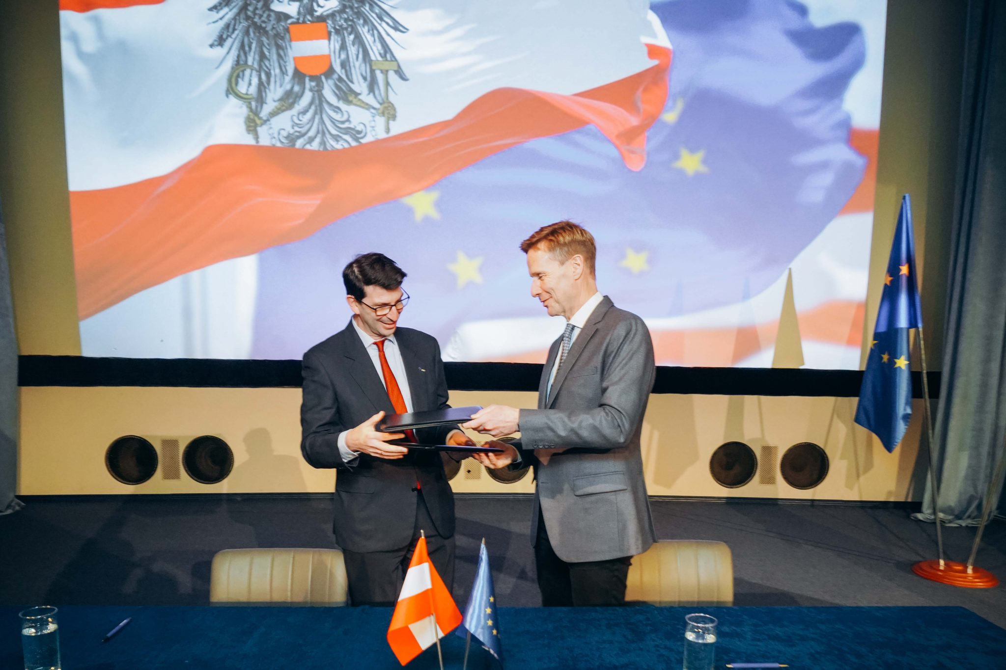 Austria Extends Support for Ukraine’s Fight Against Organised Crime ...